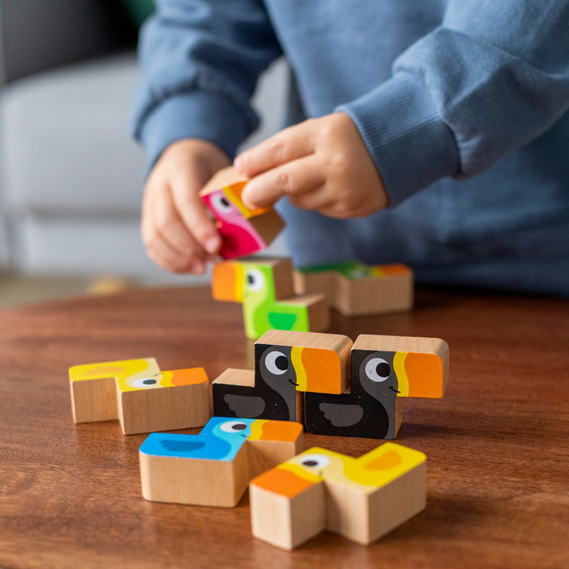 Juego de Apilar Toucans de Goula en Minikidz